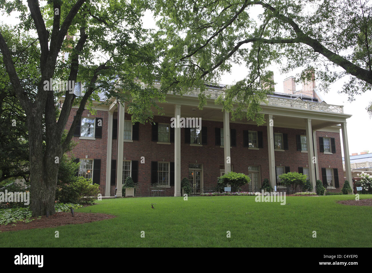 The Carolina Inn, Chapel Hill, North Carolina, USA Stock Photo - Alamy