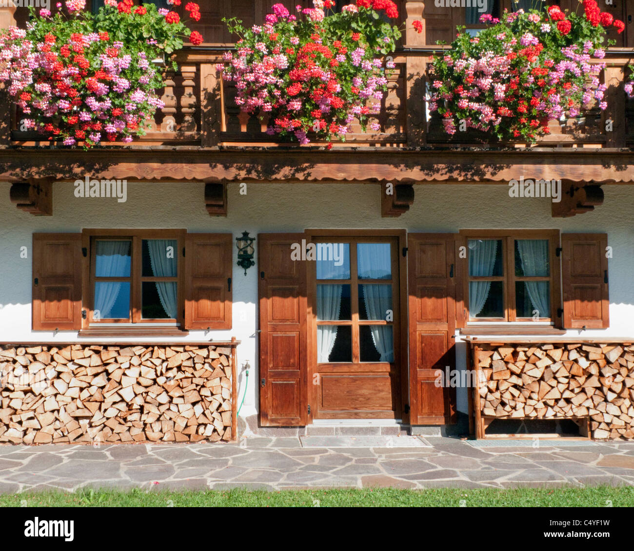 German architecture home farmhouse hi-res stock photography and images ...