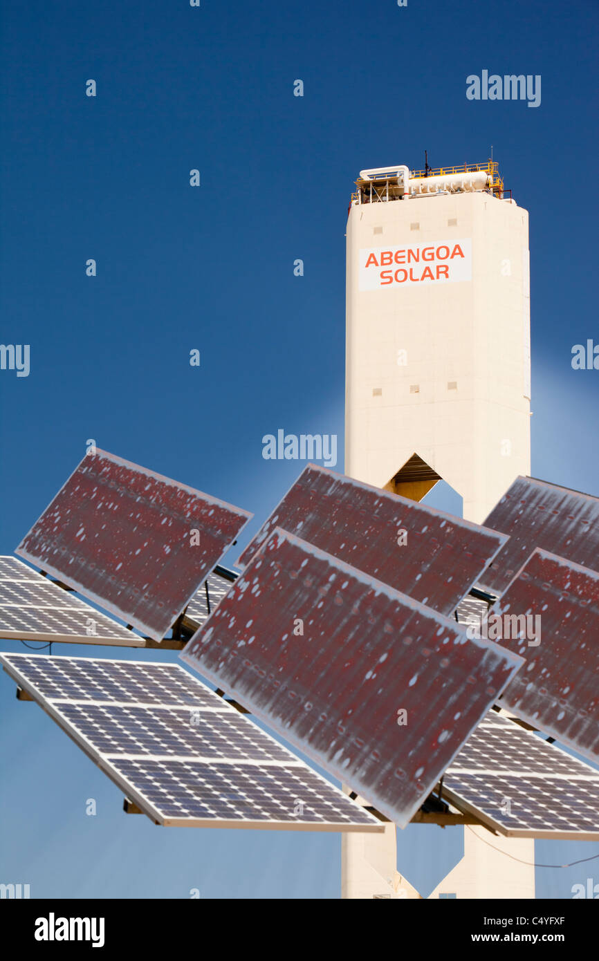 The PS20 solar thermal tower, the only such working solar tower ...