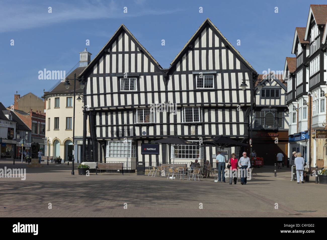 Evesham market square worcestershire england hi-res stock photography ...