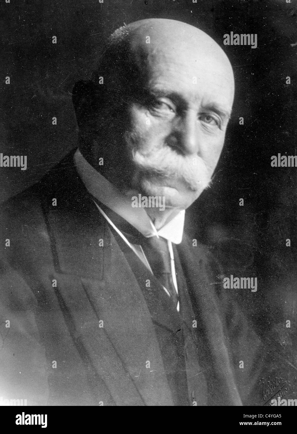 People count Black and White Stock Photos & Images - Alamy