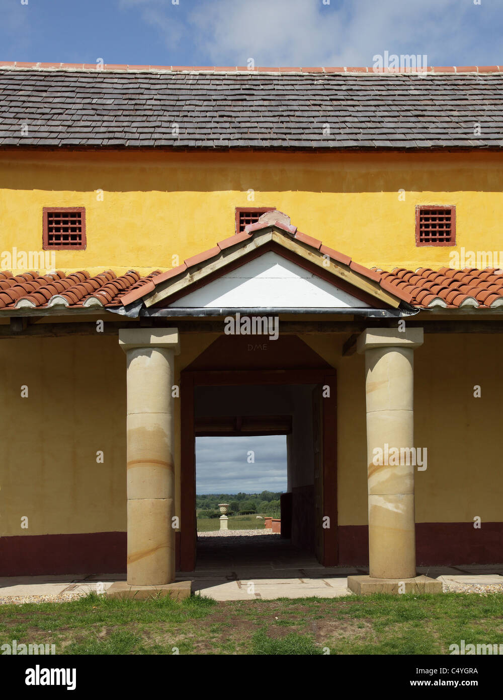 REPRODUCTION ROMAN TOWN HOUSE AT WROXETER ROMAN CITY SITE. SHROPSHIRE ...