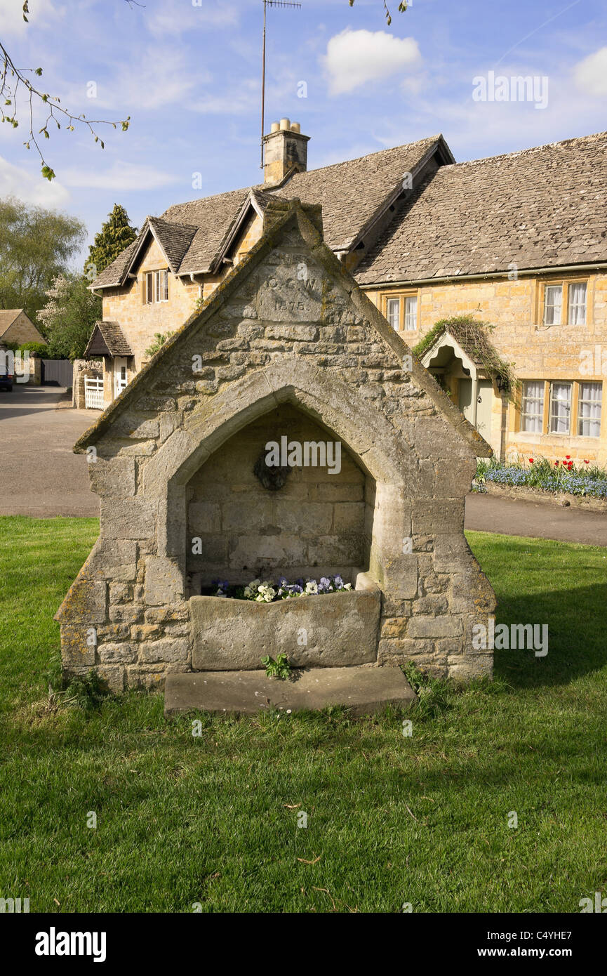 lower slaughter village cotswolds Stock Photo - Alamy