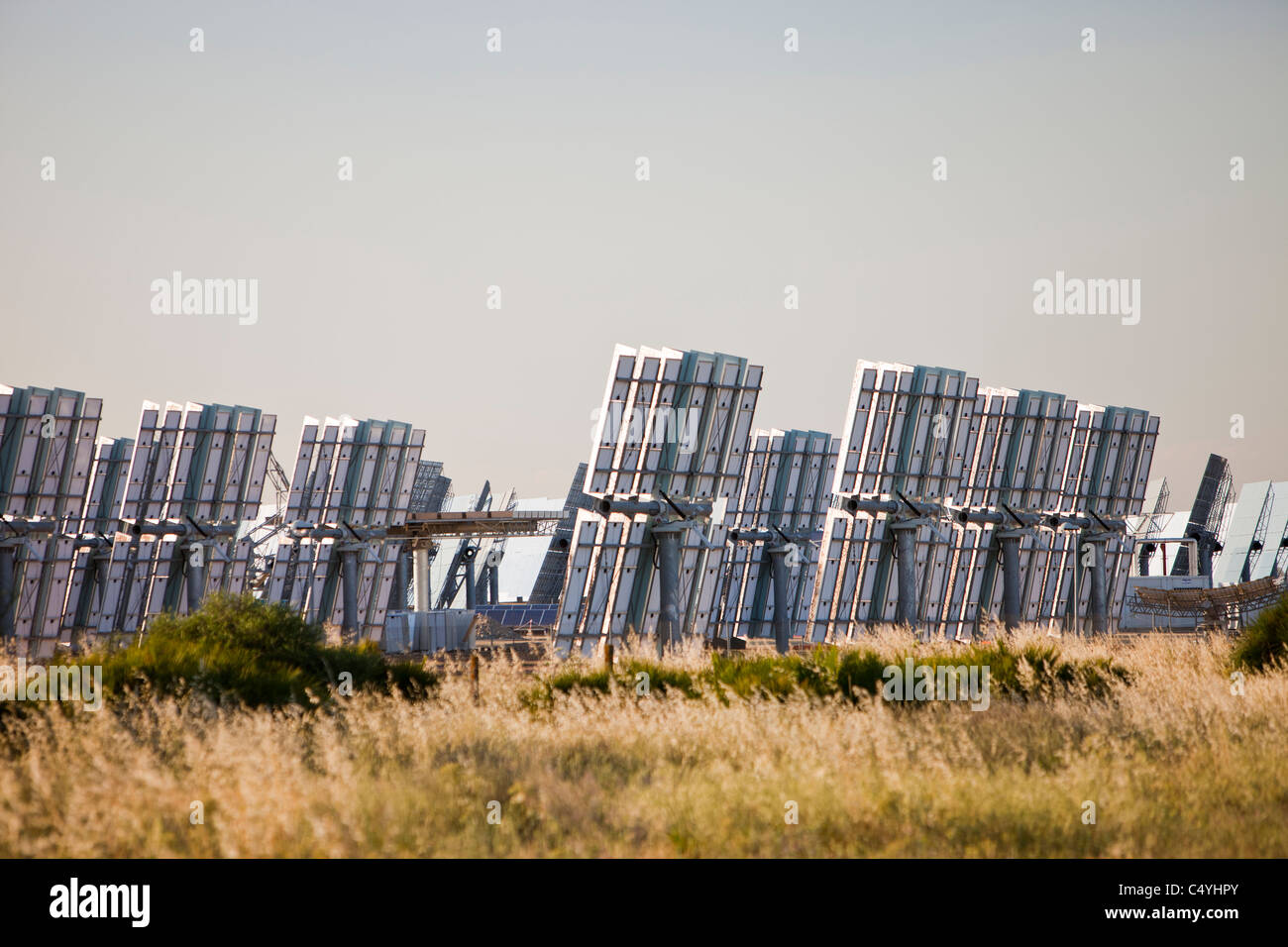 Heliostats, large reflective mirrors directing sunlight to the PS20 ...
