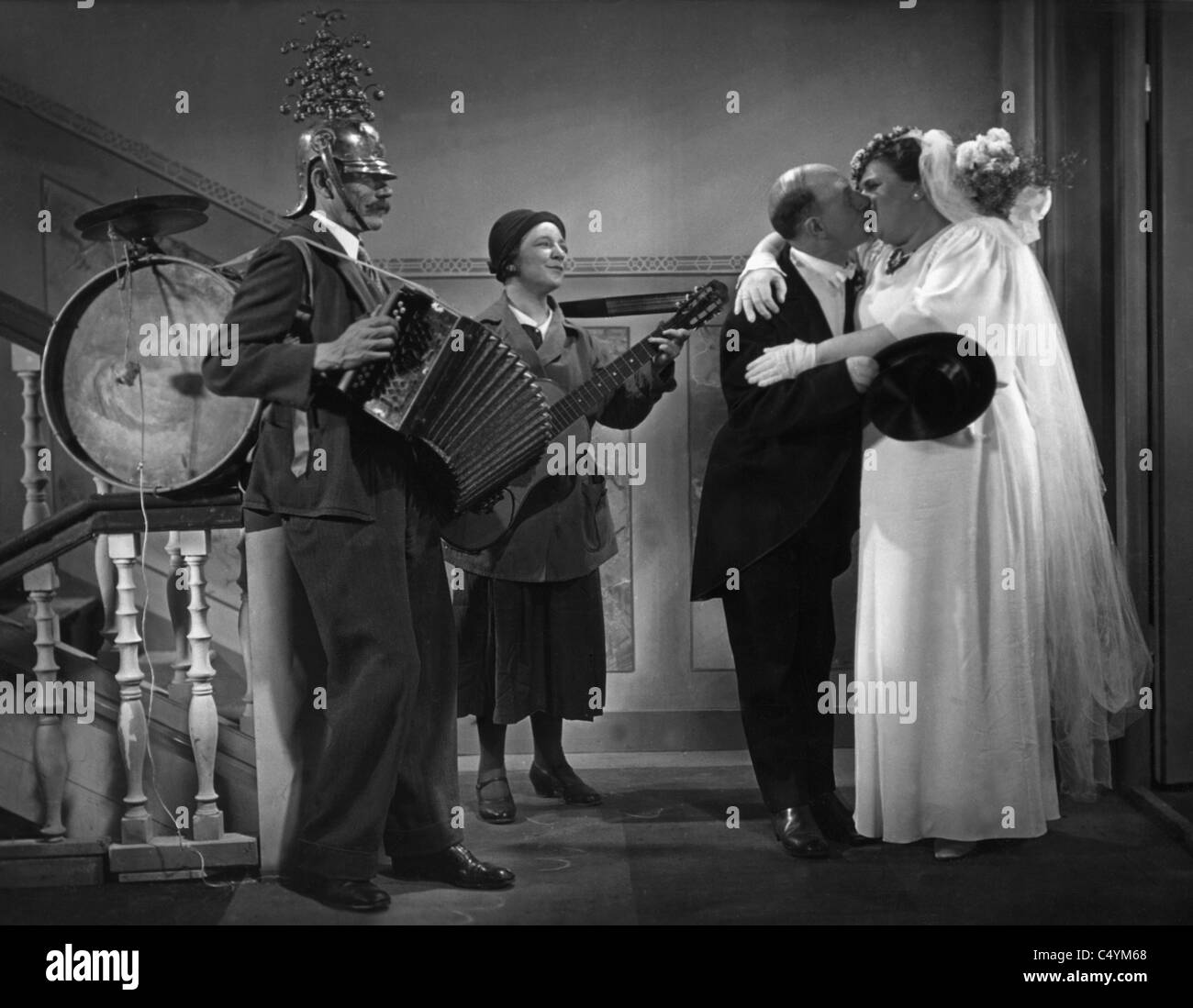 Karl valentin and liesl karlstadt hi-res stock photography and images ...