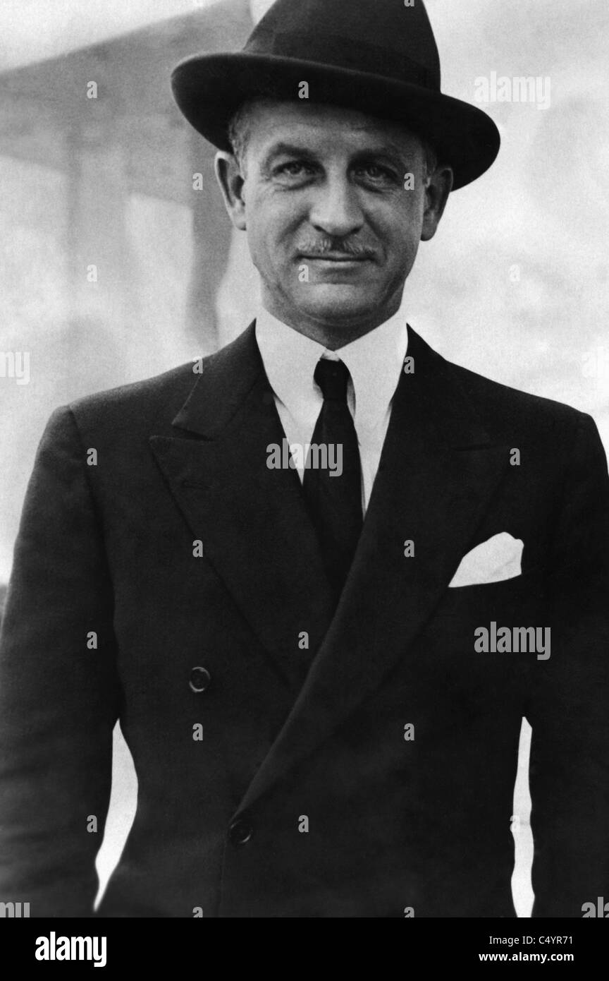 Welles hi-res stock photography and images - Alamy