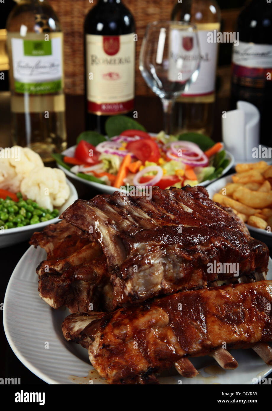 Bbq ribs and chips hi-res stock photography and images - Alamy