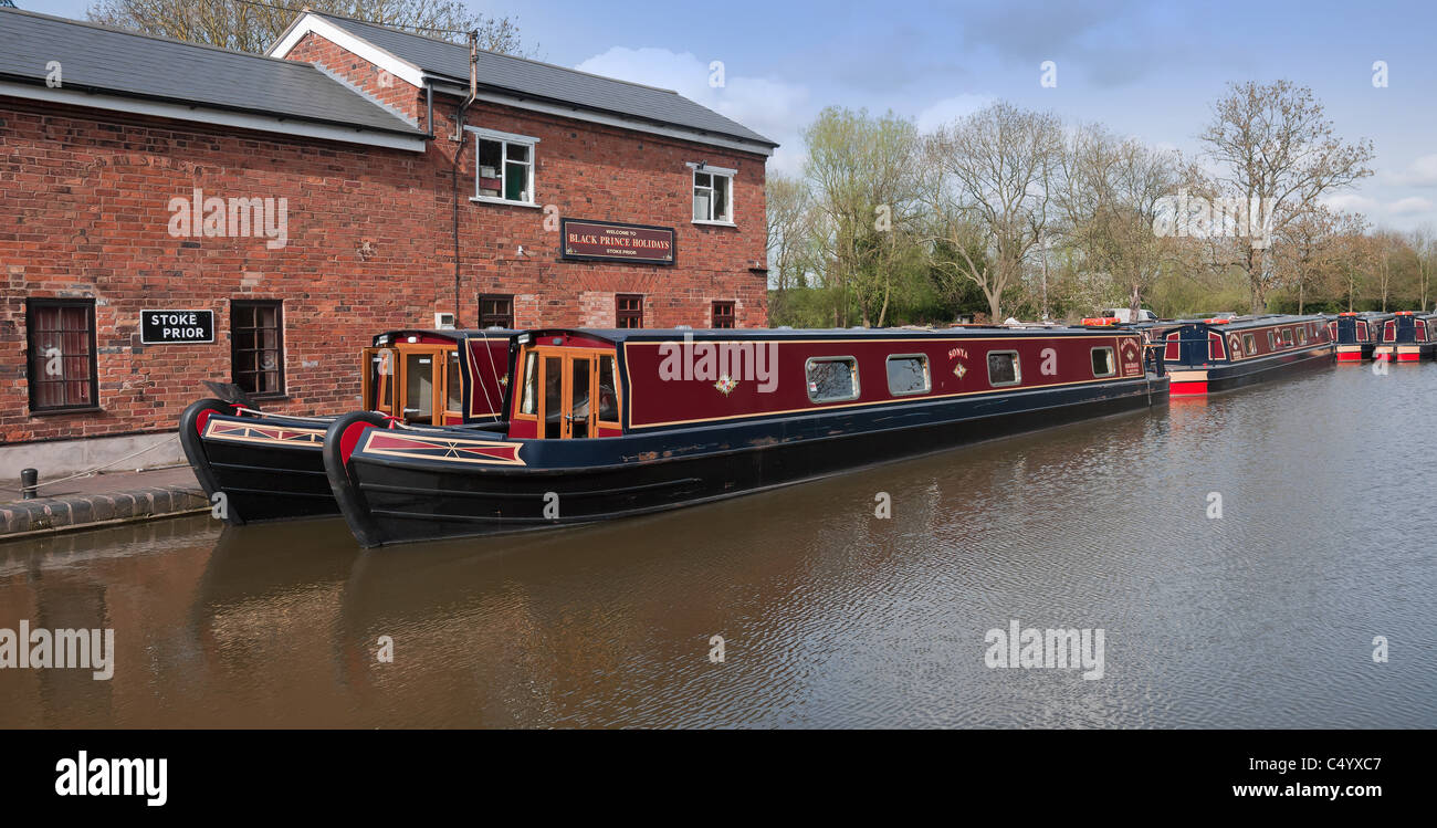narrow boat barge the worcester and birmingham canal stoke prior ...