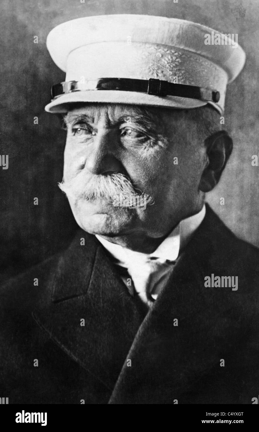 Ferdinand Graf v. Zeppelin Stock Photo - Alamy