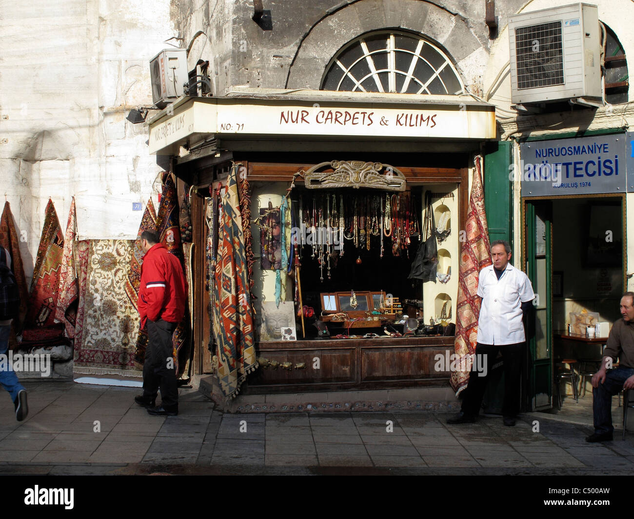 Turkey Istanbul Sultanahmet old town Turkish carpet shop Stock Photo ...