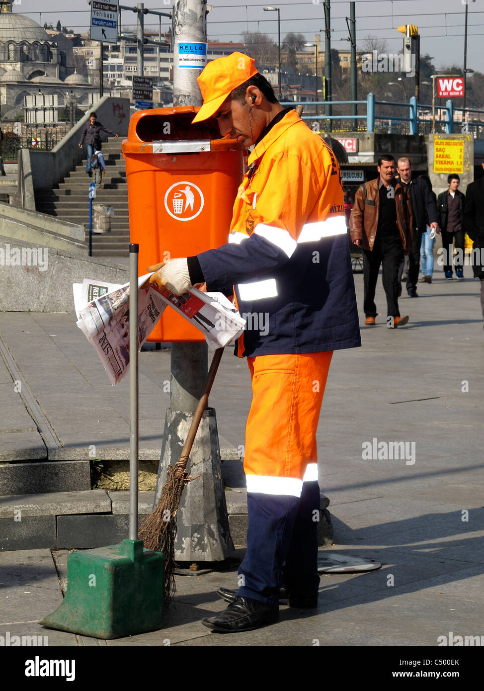 Old turkish newspaper hi-res stock photography and images - Alamy