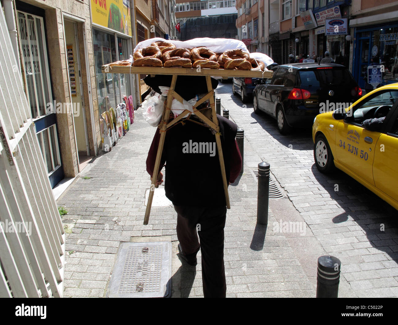 Bread istanbul hi-res stock photography and images - Alamy