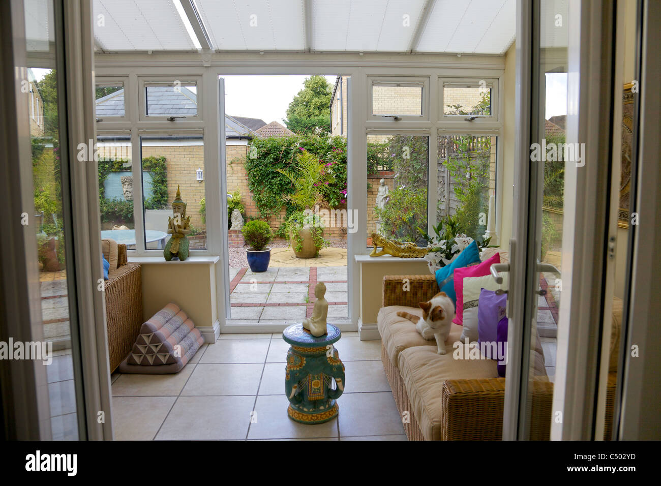 Pvc doors hi-res stock photography and images - Alamy