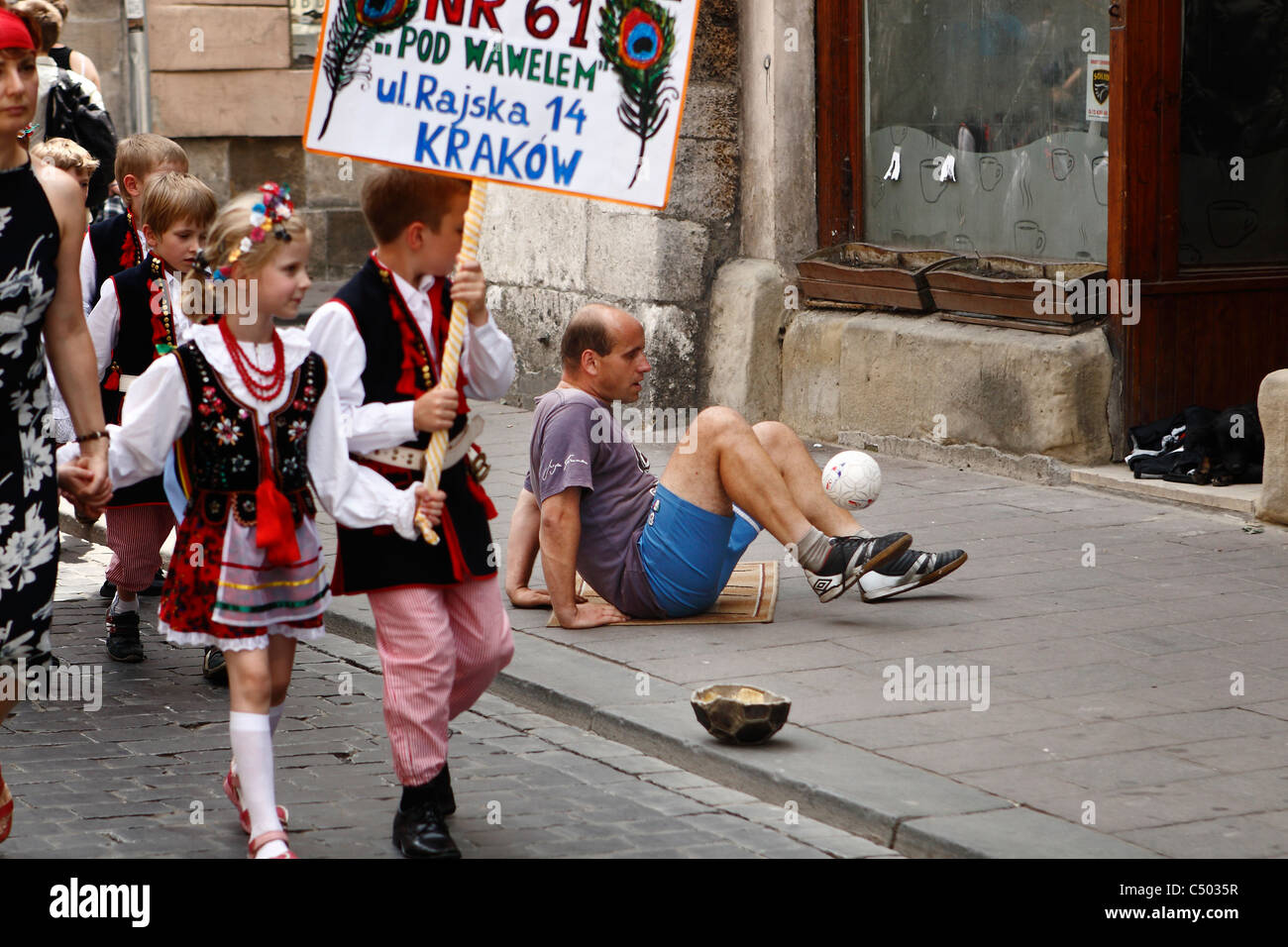 Performer ball hi-res stock photography and images - Alamy