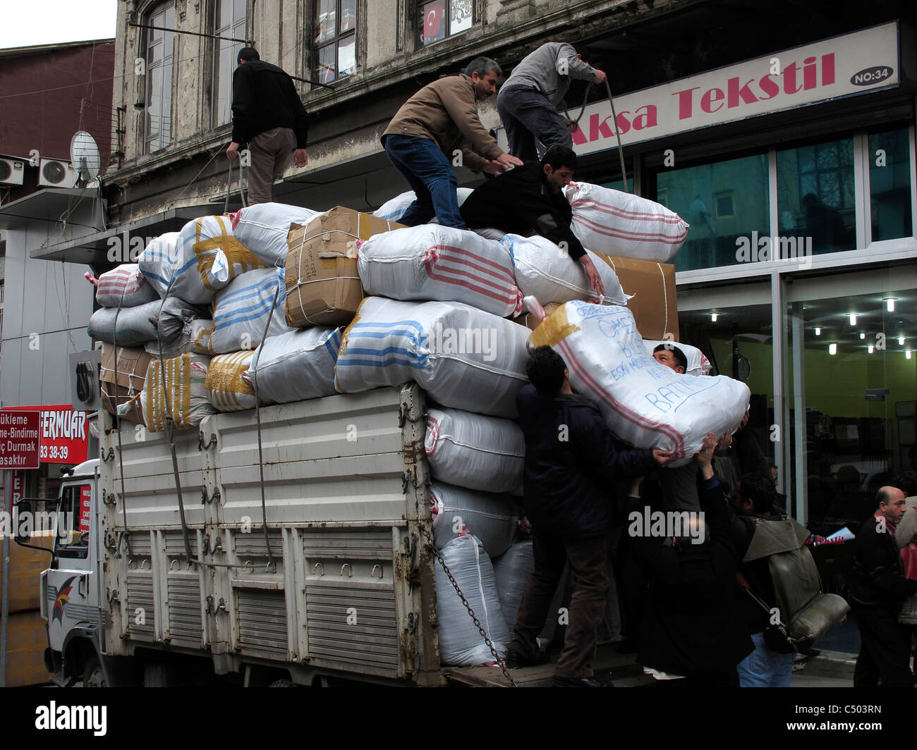 Istanbul truck hi-res stock photography and images - Alamy