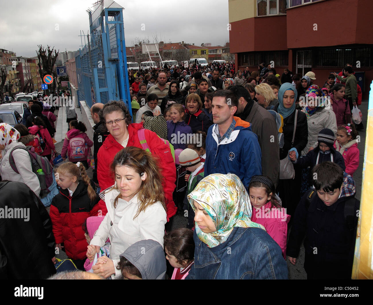 Children istanbul hi-res stock photography and images - Alamy