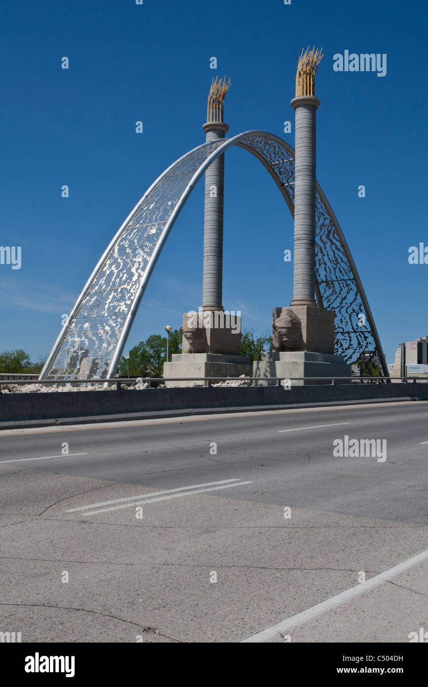 Norwood bridge winnipeg hi-res stock photography and images - Alamy