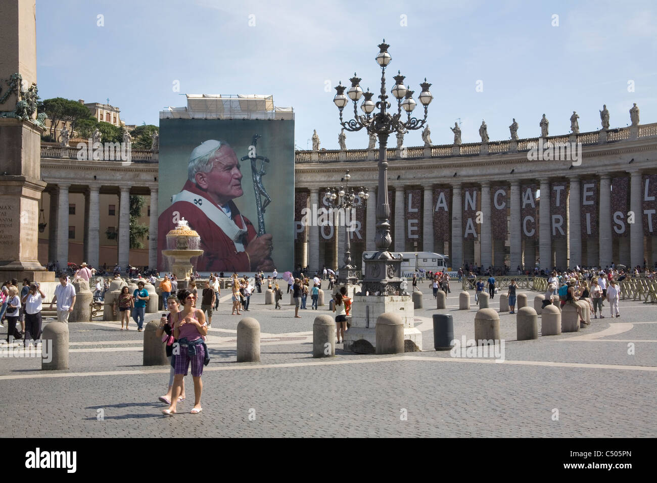 Rome city square italy tourists hi-res stock photography and images - Alamy