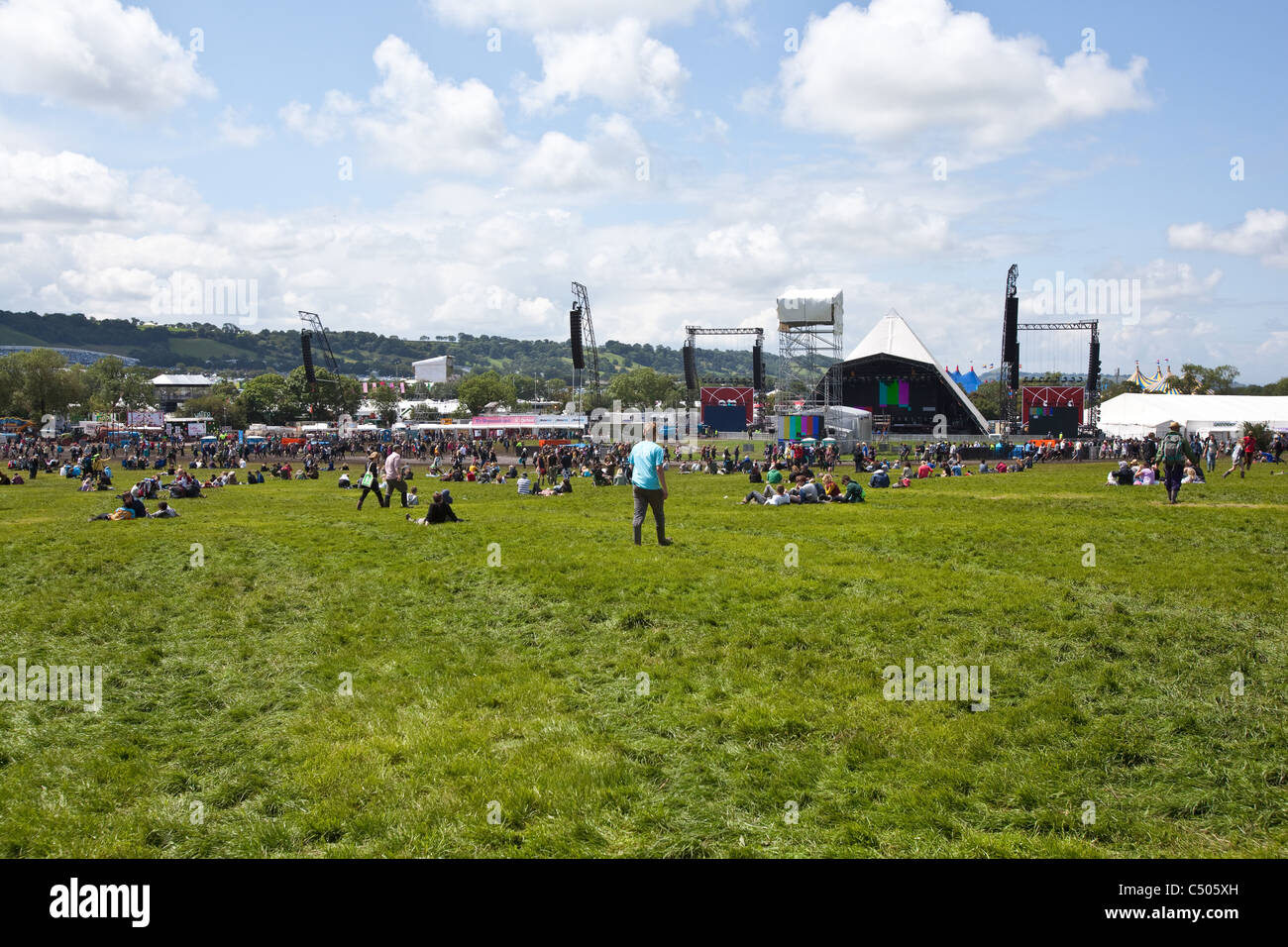Pyramid stage arena field empty hi-res stock photography and images - Alamy