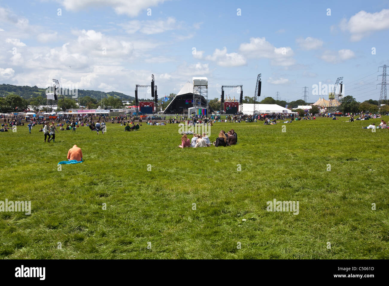 Pyramid stage arena field empty hi-res stock photography and images - Alamy
