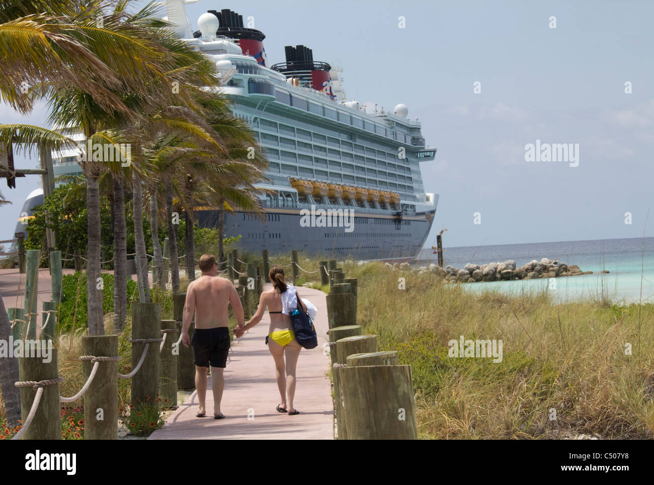 Disney Dream cruise ship, Castaway Cay, Bahamas Stock Photo - Alamy