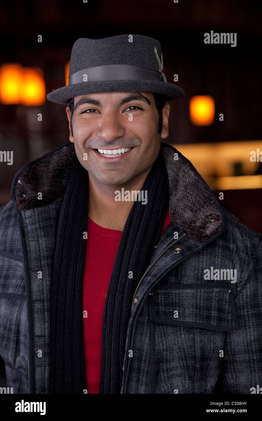 Man wearing fedora hi-res stock photography and images - Alamy
