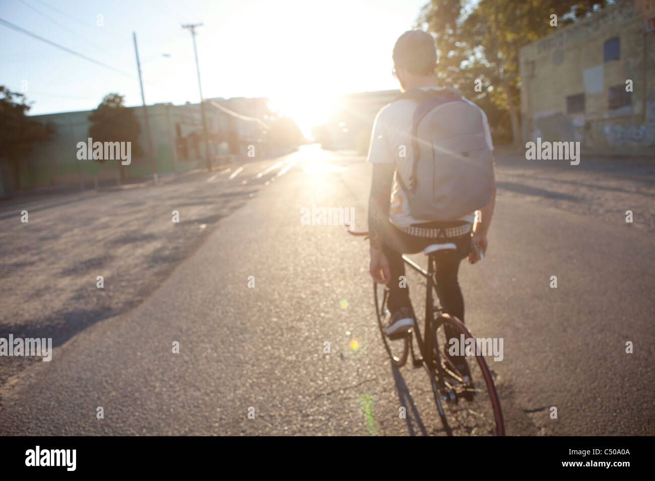 Messenger bicycle hi-res stock photography and images - Alamy