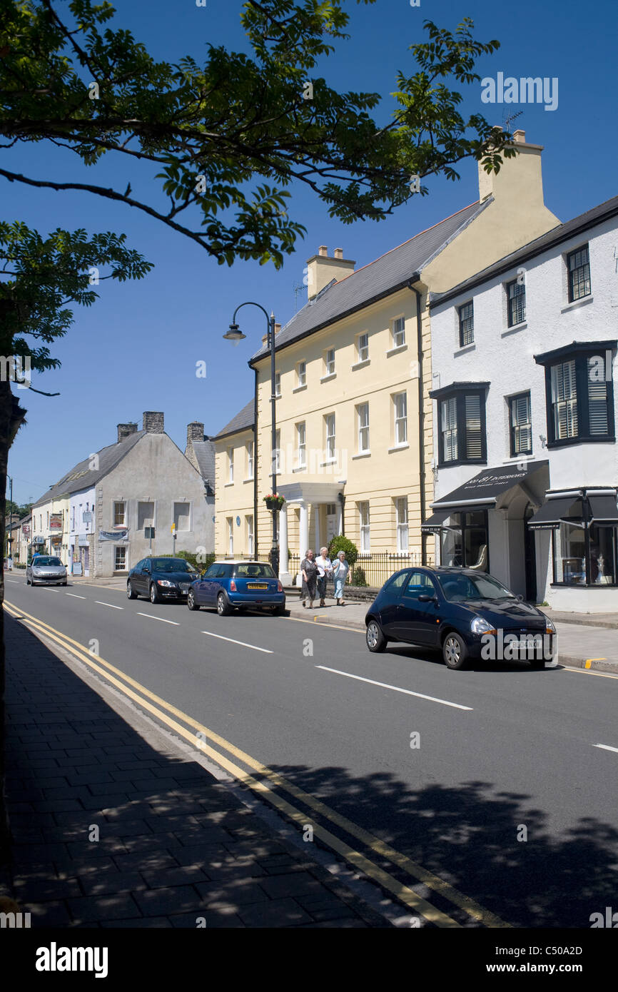 Cowbridge high street hi-res stock photography and images - Alamy