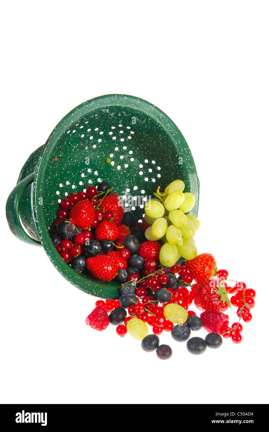 Blueberries in white colander hi-res stock photography and images - Alamy