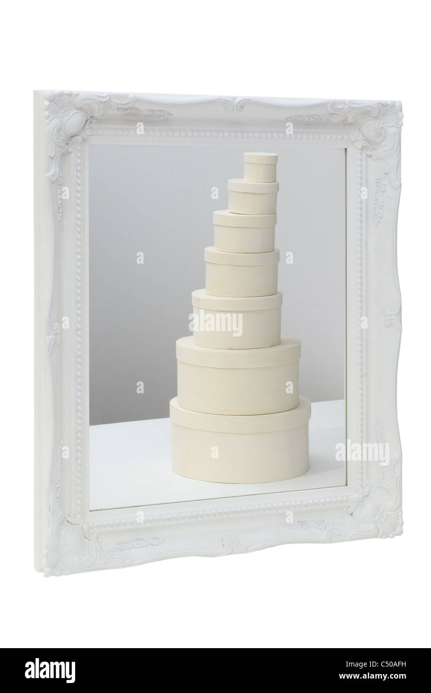 mirror reflection frame Stock Photo - Alamy
