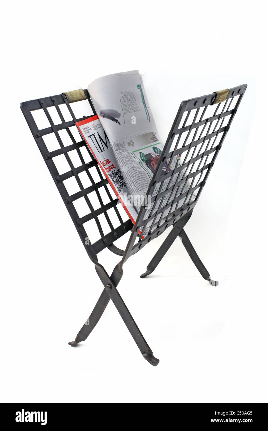 Magazine rack hi-res stock photography and images - Alamy