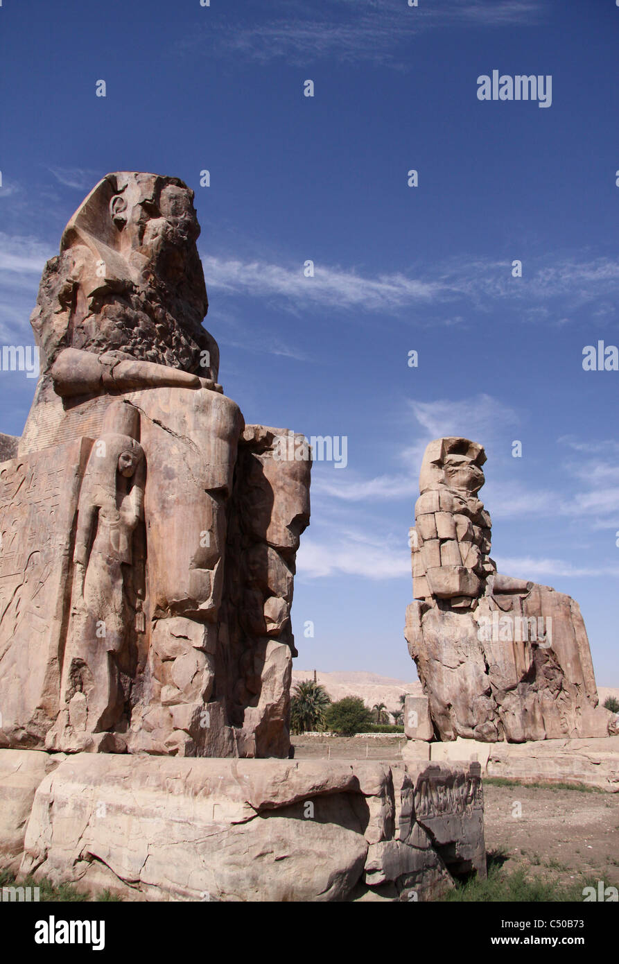Memnon egypt luxor imenhotep west twin hi-res stock photography and ...
