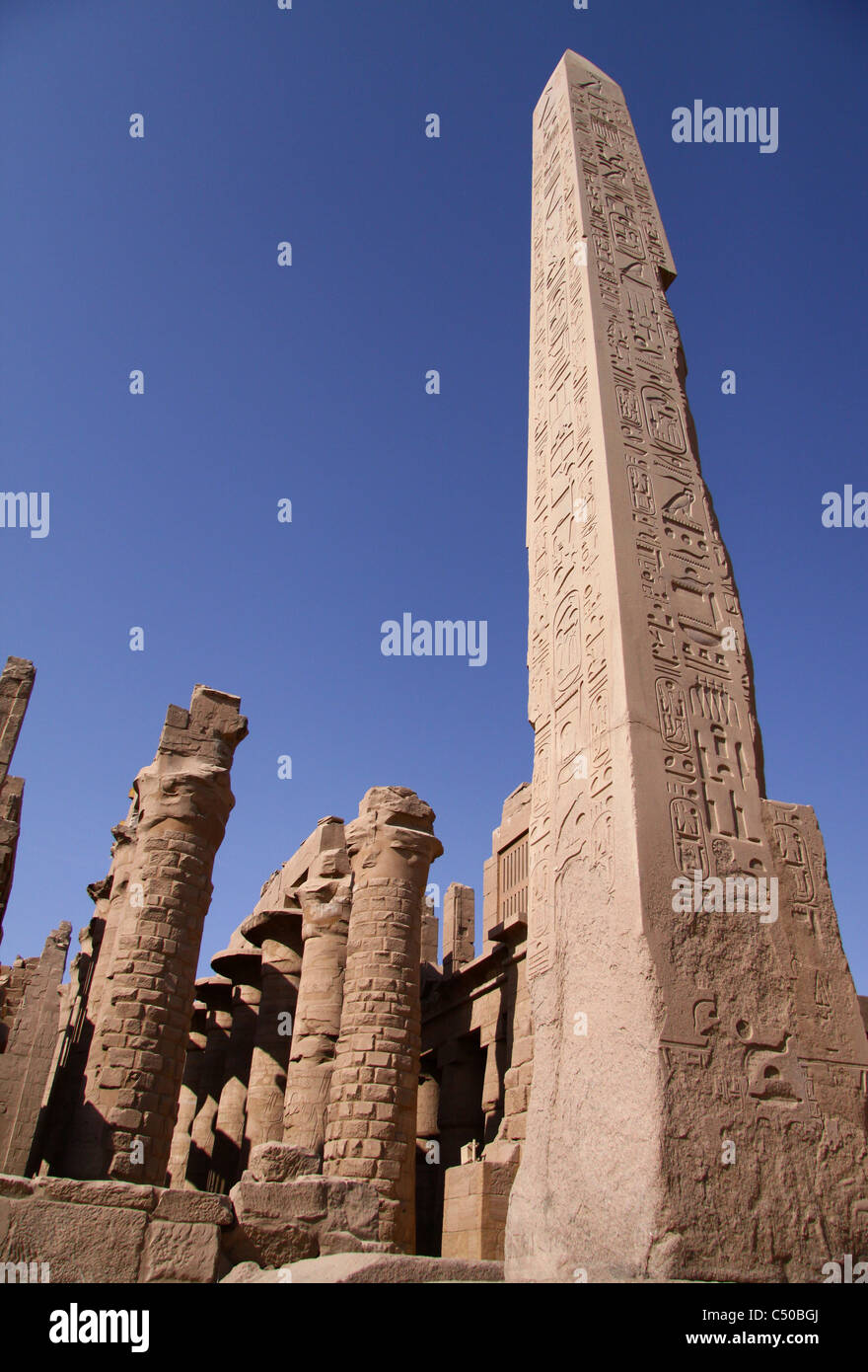 Egypt luxor karnak obelisk needle columns hi-res stock photography and images - Alamy