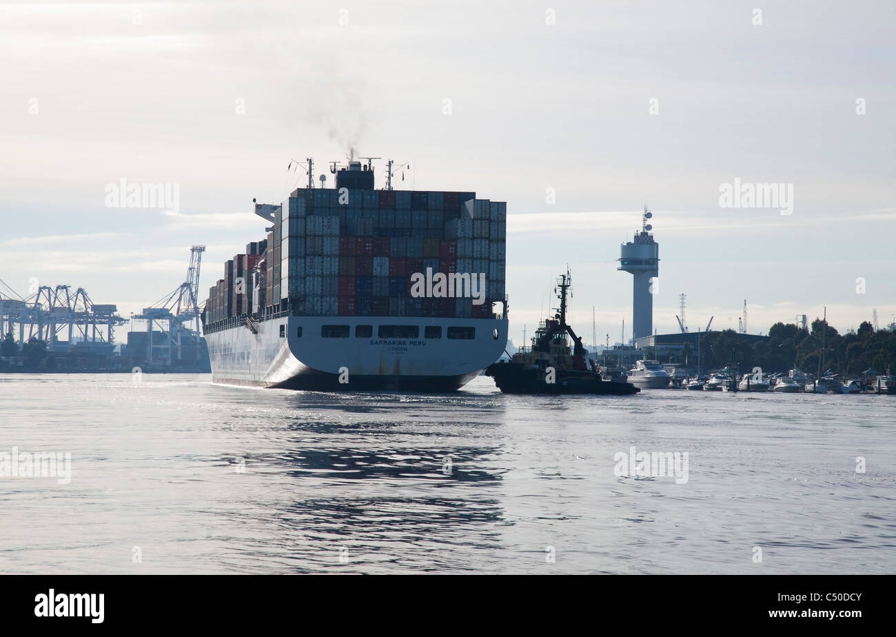 Safmarine Meru Container Ship arriving Yarra River Melbourne Victoria ...