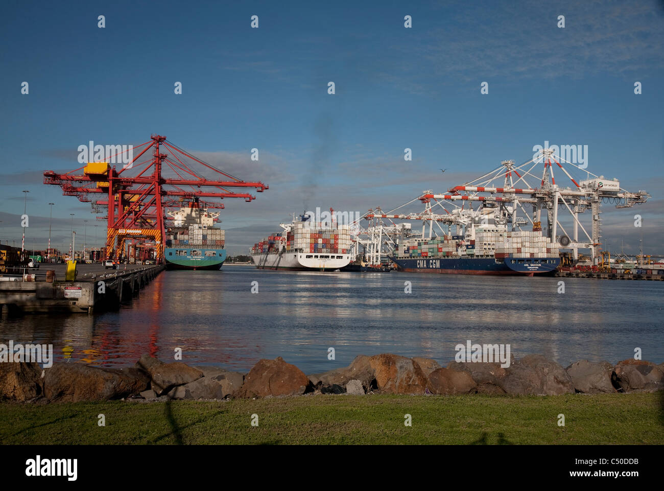 Panamax containership berthing at Swanson Container Dock West Melbourne ...