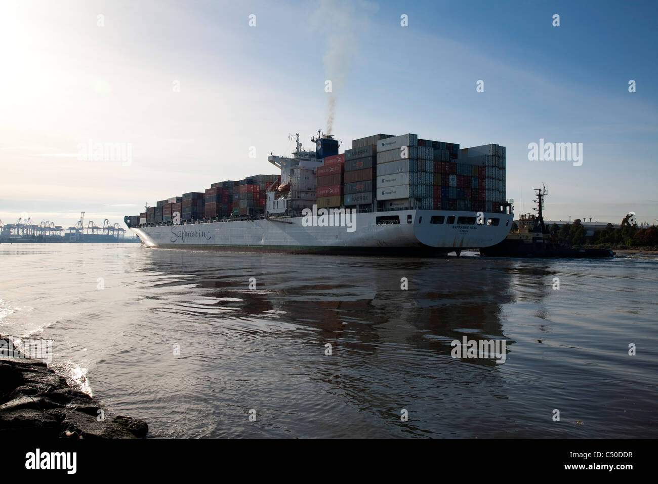 Safmarine Meru Container Ship arriving Yarra River Melbourne Victoria ...
