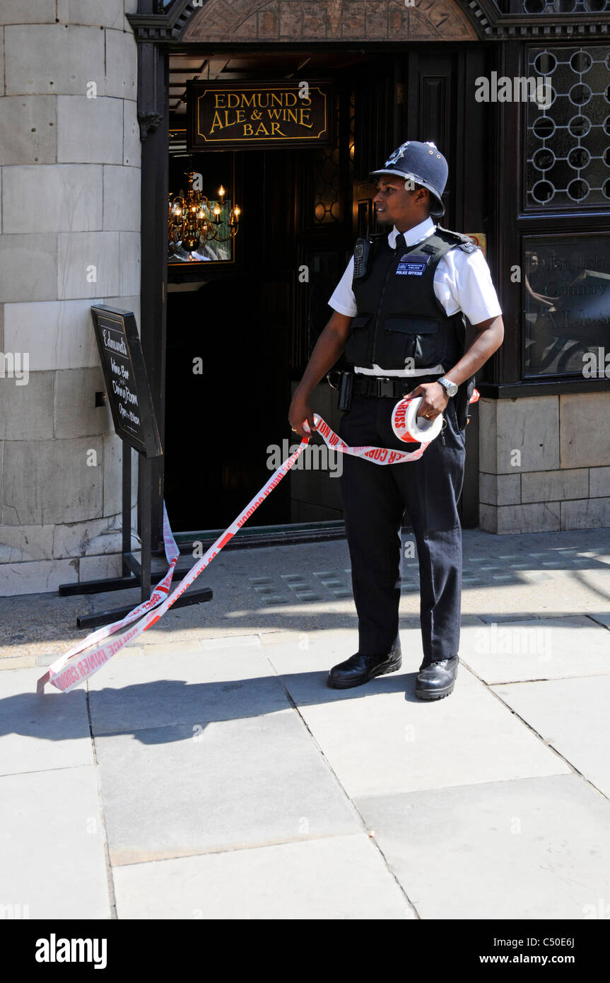 Police officer cordon hi-res stock photography and images - Alamy