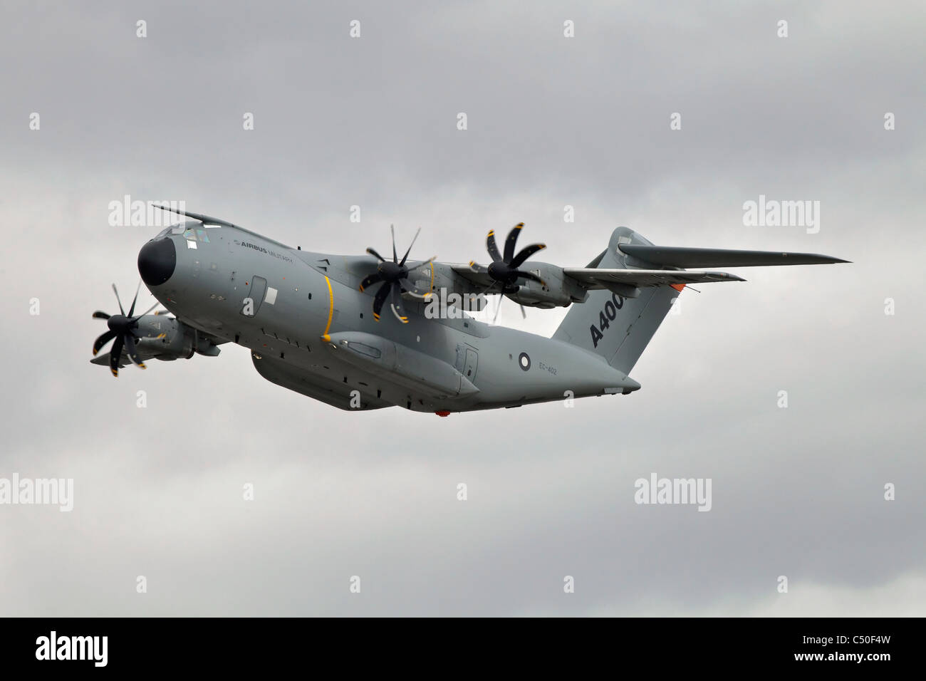 Military cargo aircraft hi-res stock photography and images - Alamy