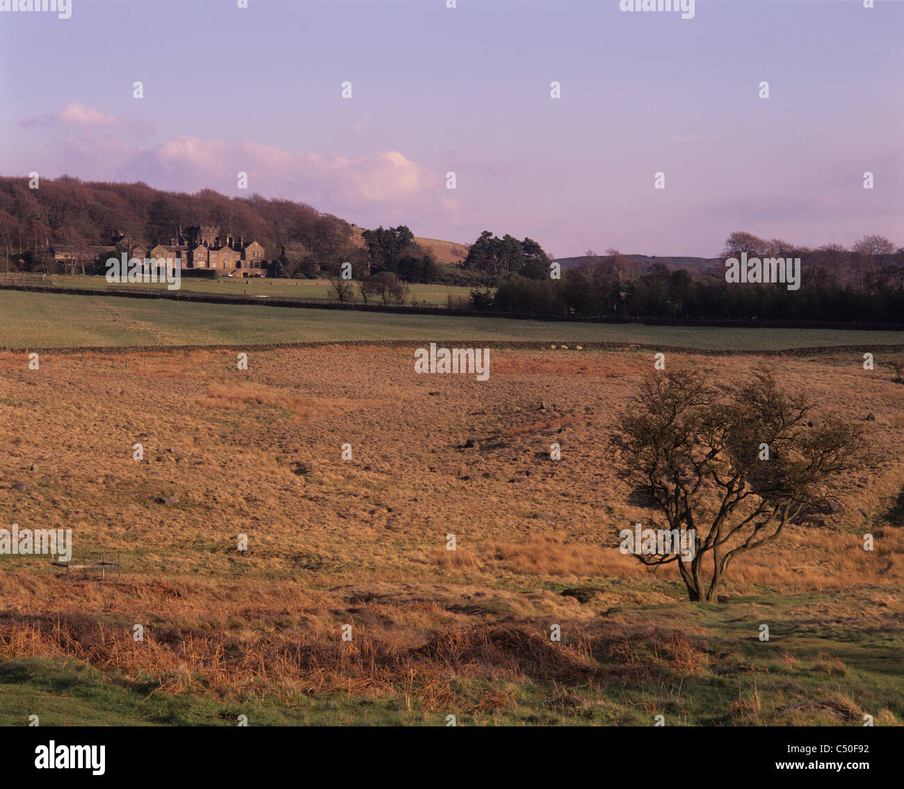 Lodge moor public house hi-res stock photography and images - Alamy