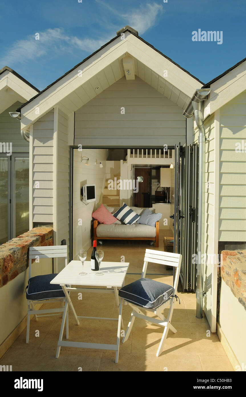 New build expensive beach huts in Shaldon, South Devon Stock Photo - Alamy