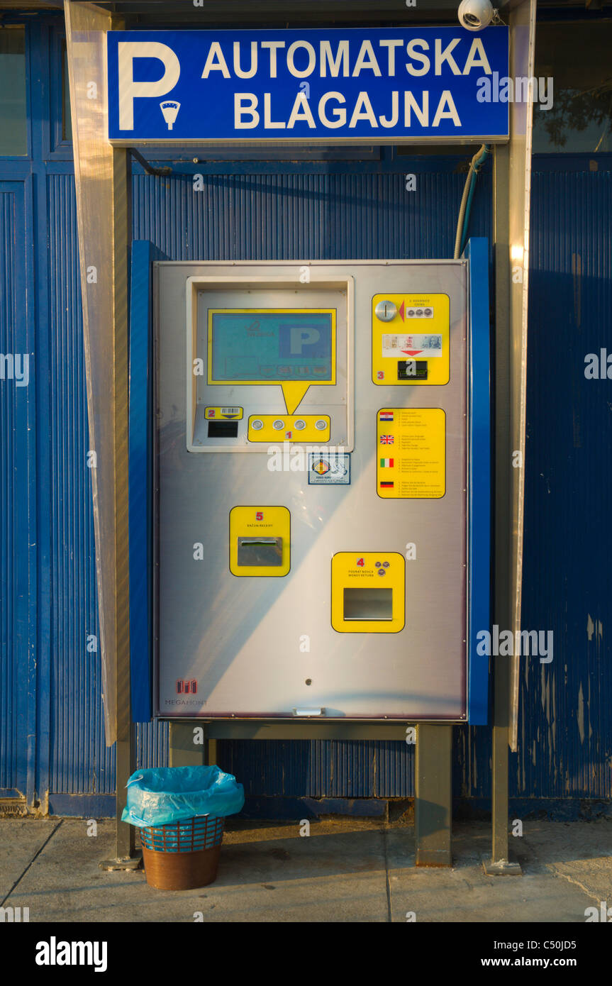 Automatic Parking Ticket Machines High Resolution Stock Photography and ...