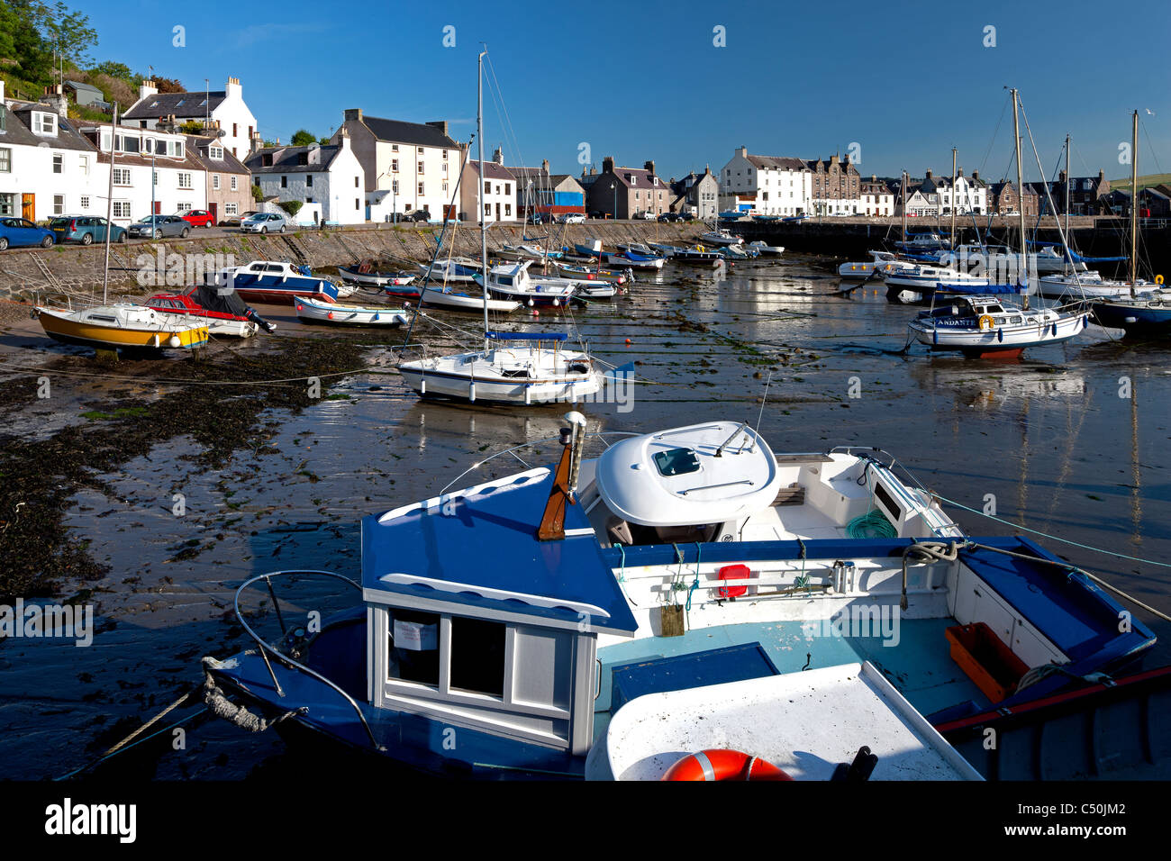 Stonehaven harbour on a summer's day, Aberdeenshire, Scotland Stock ...