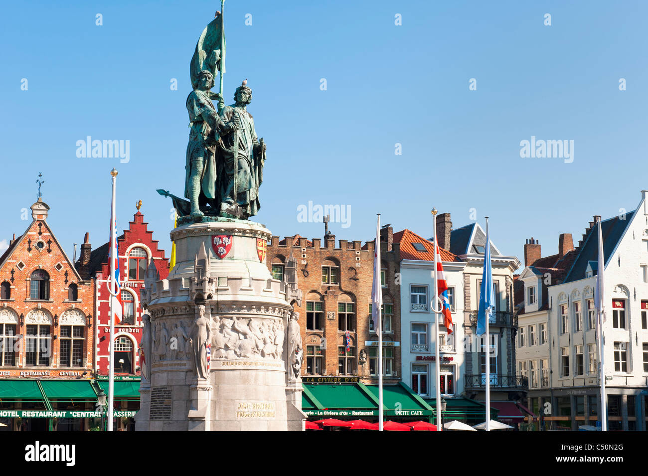 Markt Bruges Statue