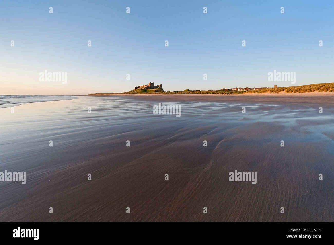 Bamburgh beach hi-res stock photography and images - Alamy