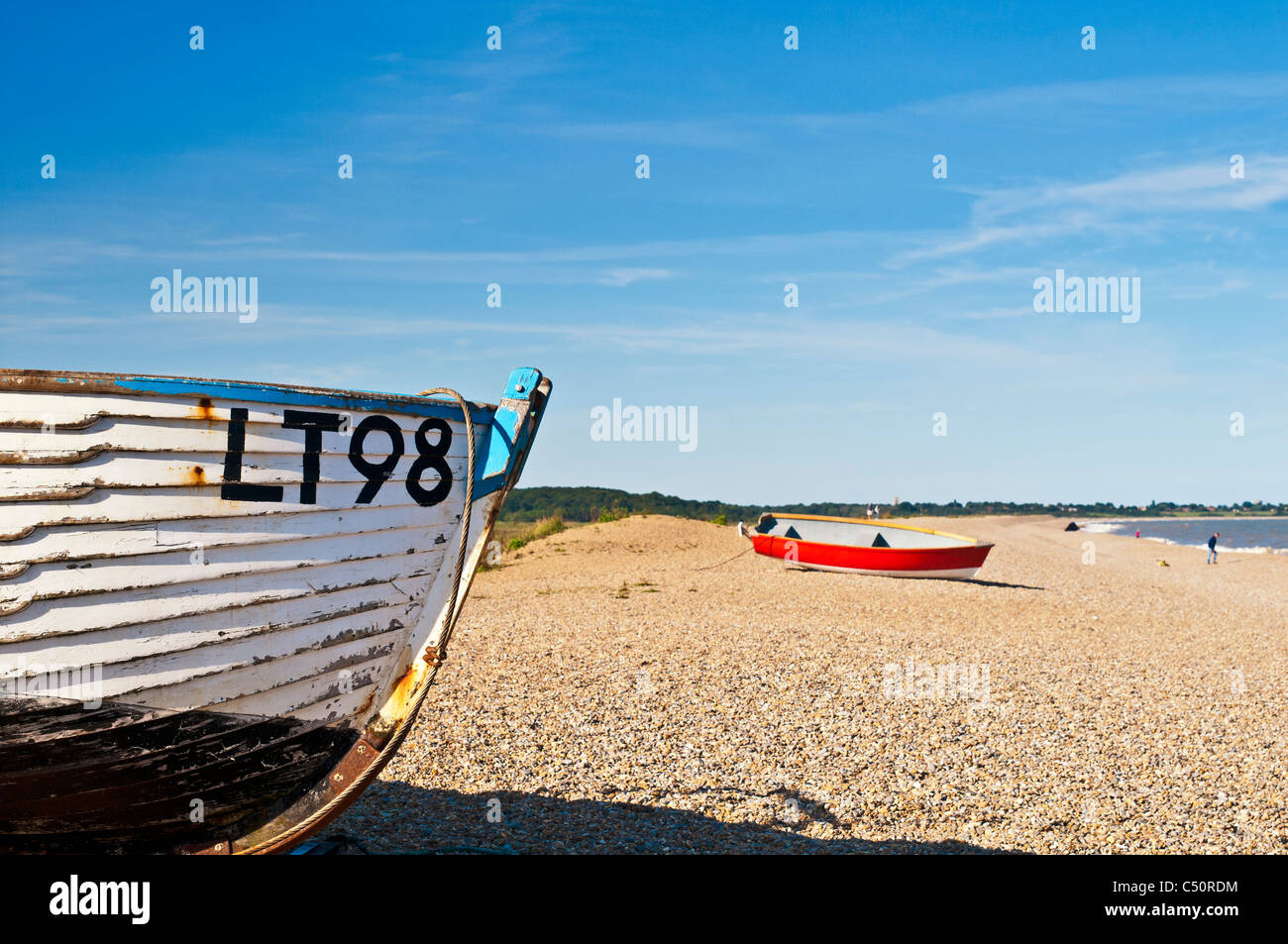 Boote am Strand; boats on shore, view on Southwold Stock Photo - Alamy