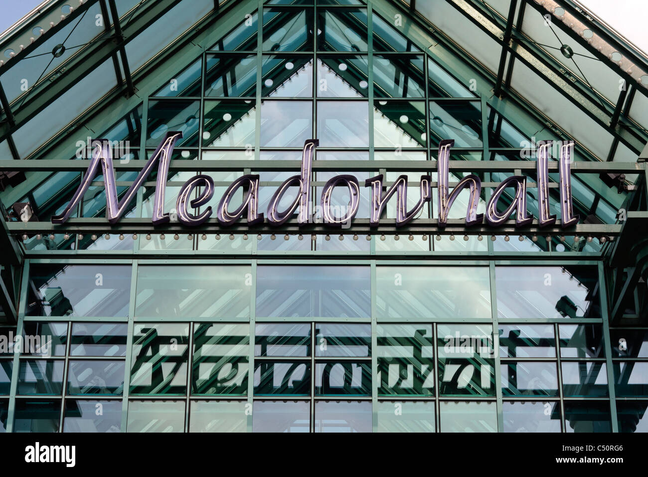 Meadowhall center entrance hi-res stock photography and images - Alamy