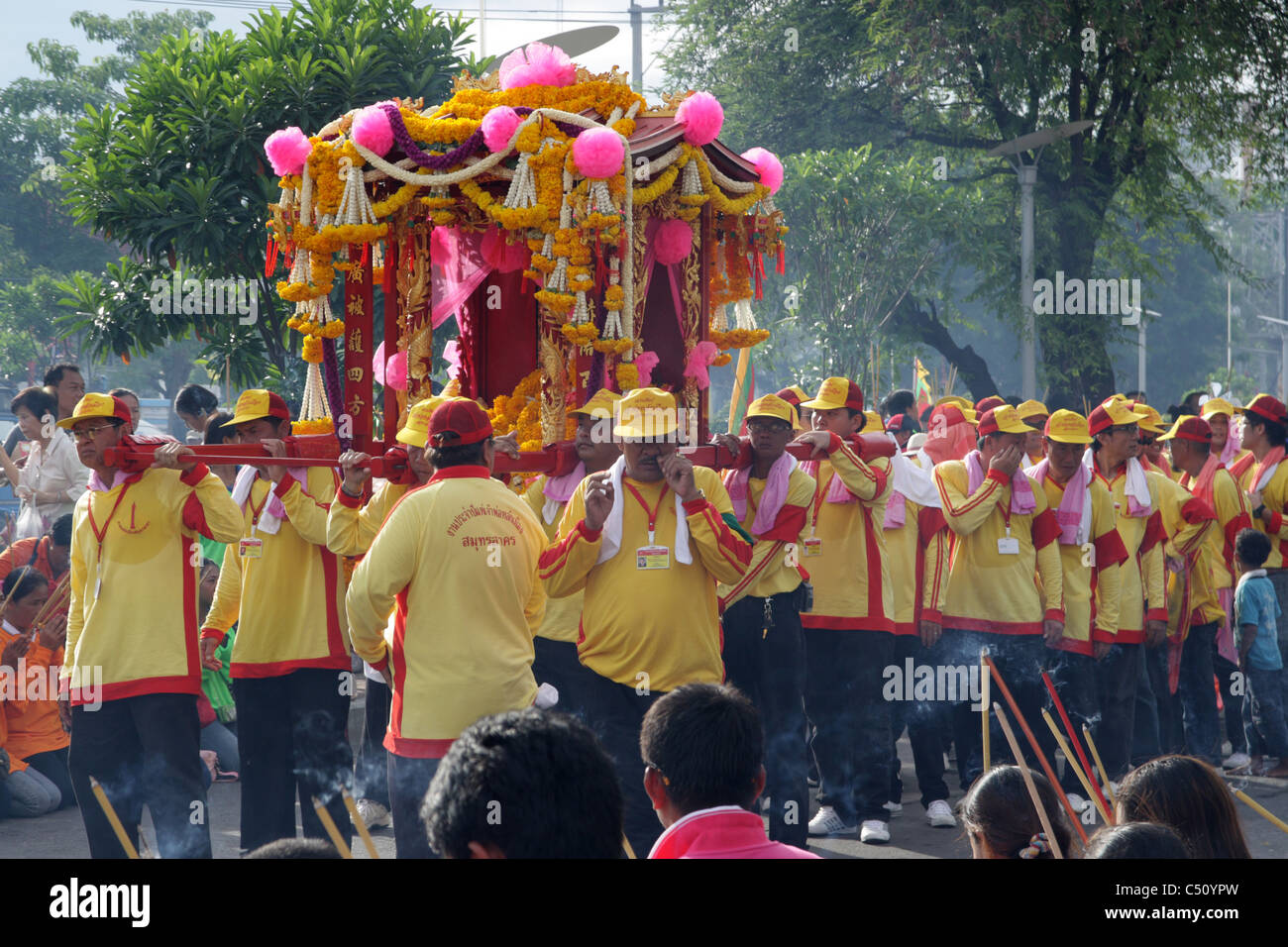 Thailand parade carnival hi-res stock photography and images - Alamy