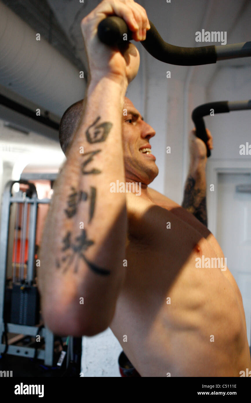 Gym kick back man hi-res stock photography and images - Alamy