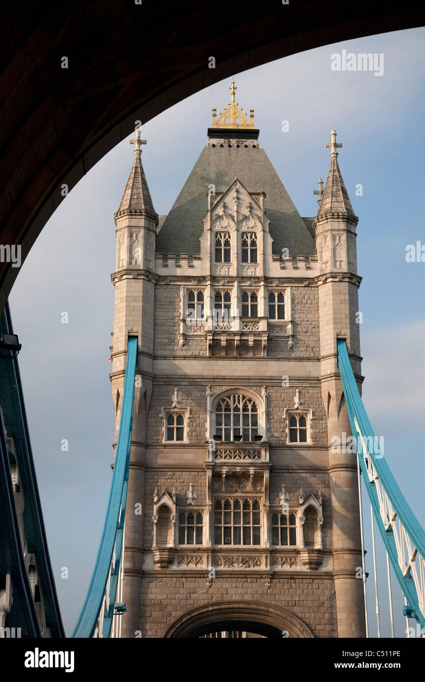 Tower london towers bridge hi-res stock photography and images - Alamy