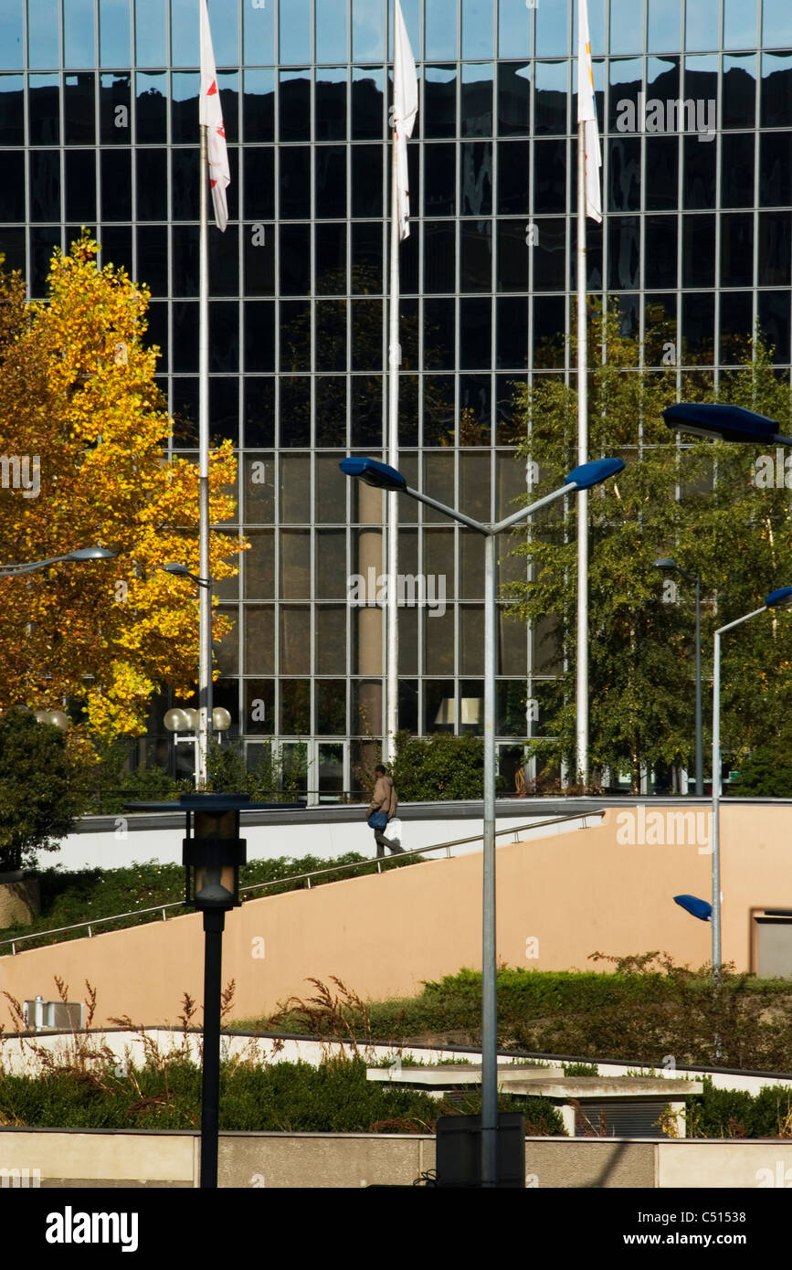 Architectural flag poles hi-res stock photography and images - Alamy